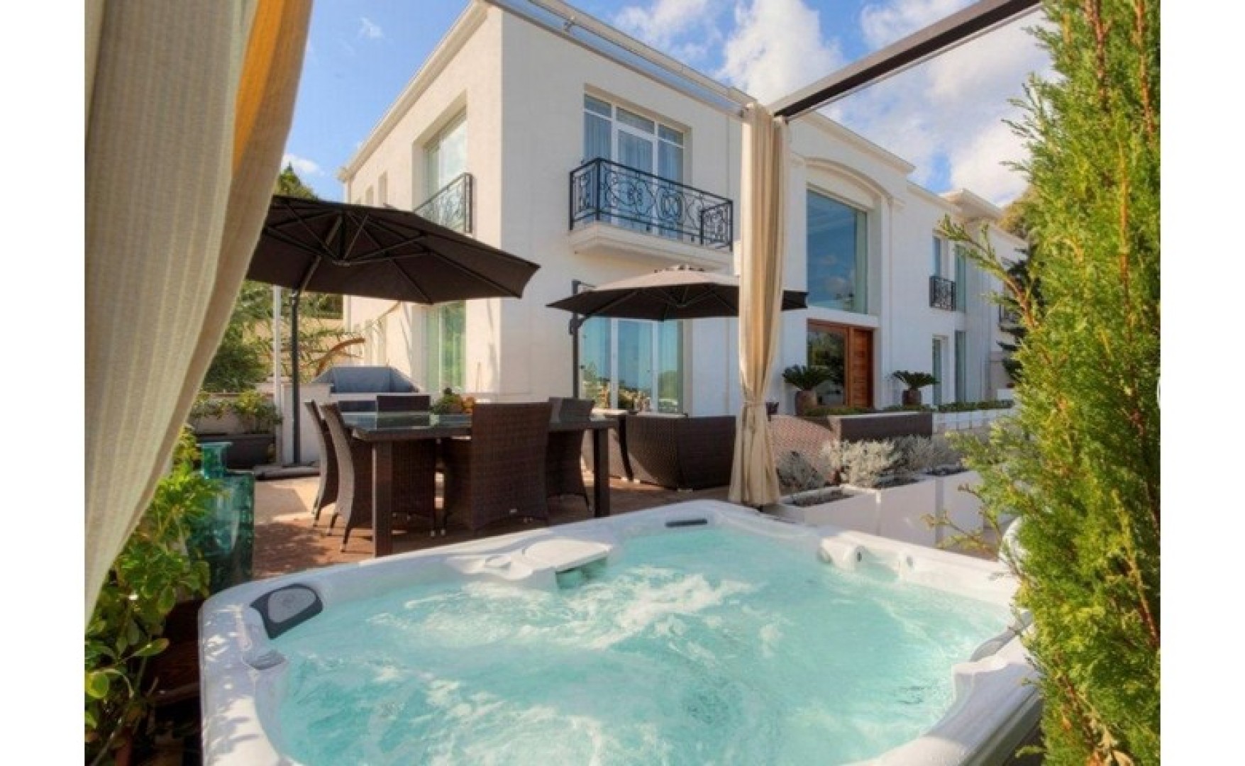 Luxurious Villa with heated pool in Santa Maria estate in Mellieha ...