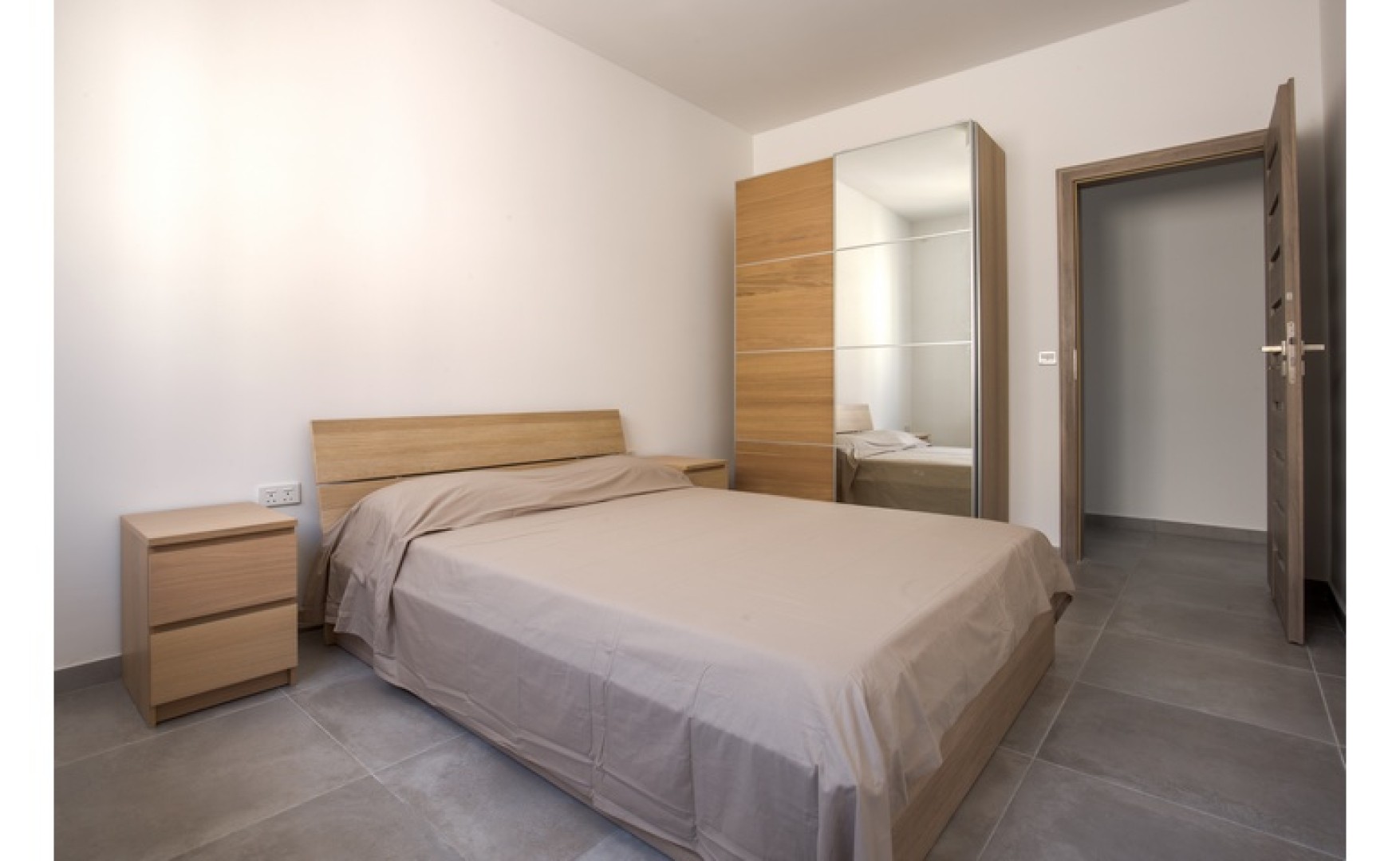 Apartment to let in Malta: Spectacular Manikata 3 bedroom flat with ...